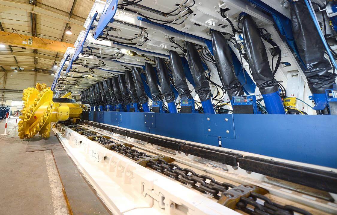 Becker Mining USA Power Roof Support